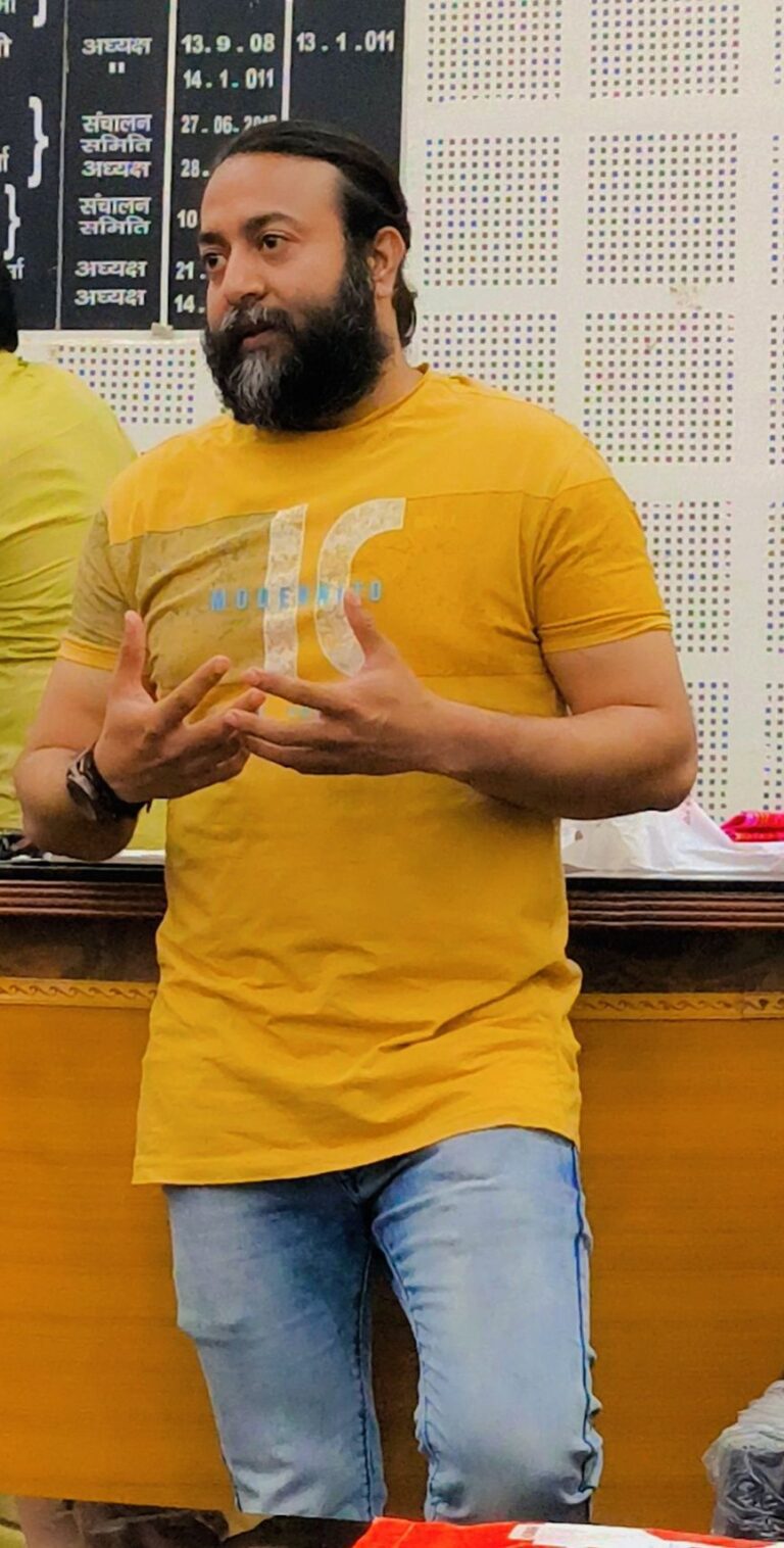 Atul Mohan Dwivedi Bundeli Youth Icon - Shakhsiyat
